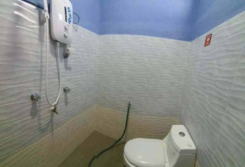 Hôtel Oyo 90252 Penginapan Wahee - Kuala Terengganu