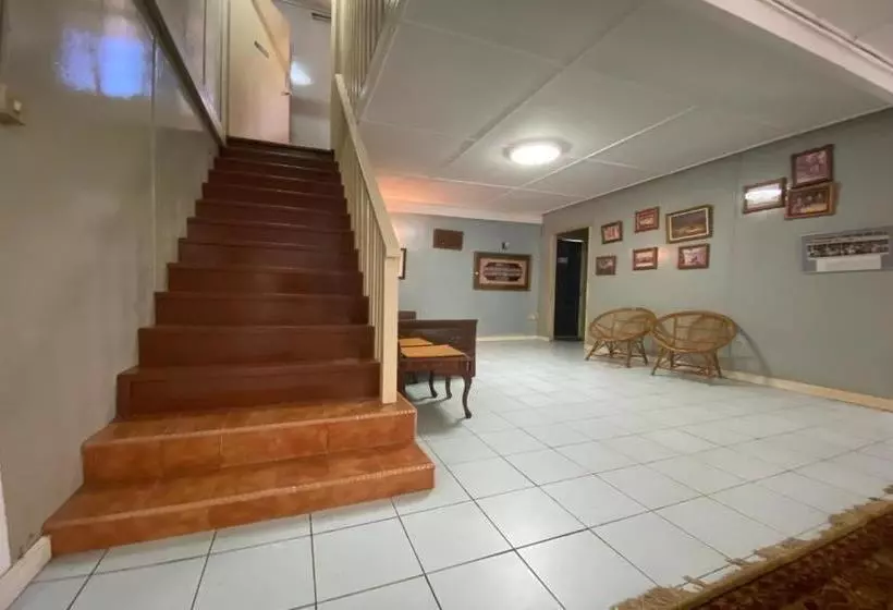 Hôtel Oyo 90287 Rb Homestay & Farms - Kuching