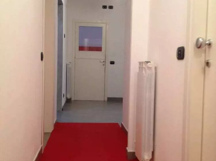 Hôtel (Catégorie 1/2 *) Affittacamere Delfo - Pisa