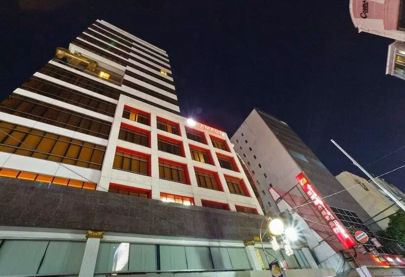 Hotel Ramada By Wyndham Manila Central - Manila