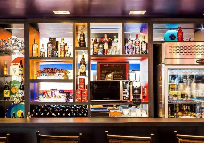 Hôtel Ibis Styles Porto Alegre Centro 5 Minutos Da Rodoviária E Do Moinhos De Vento - Porto Alegre