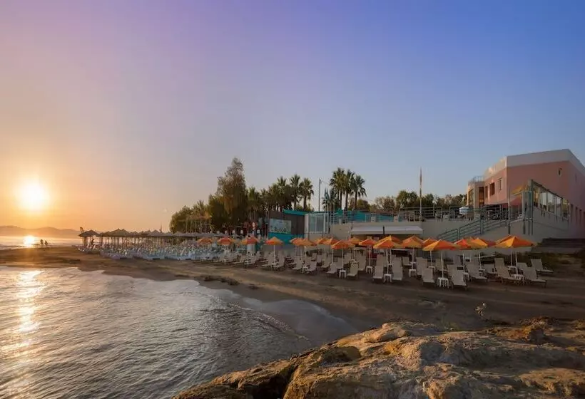 Hôtel Chrispy Beach Resort - Agia Marina