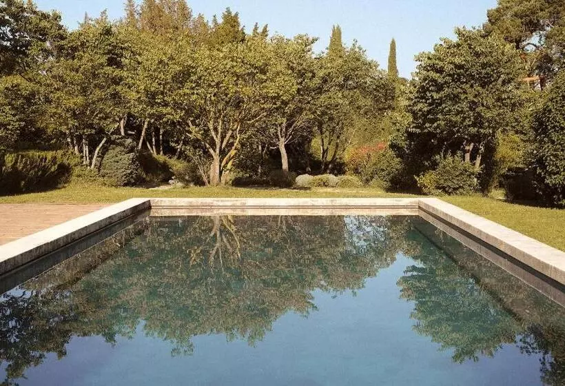 Hôtel Le Galinier, Lourmarin, An Authentic Beaumier Guesthouse - Lourmarin