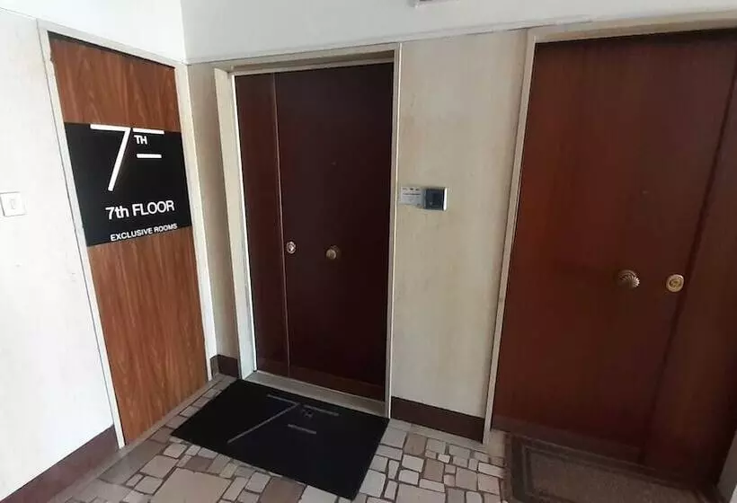 Hotel 7th Floor Suite - Naples