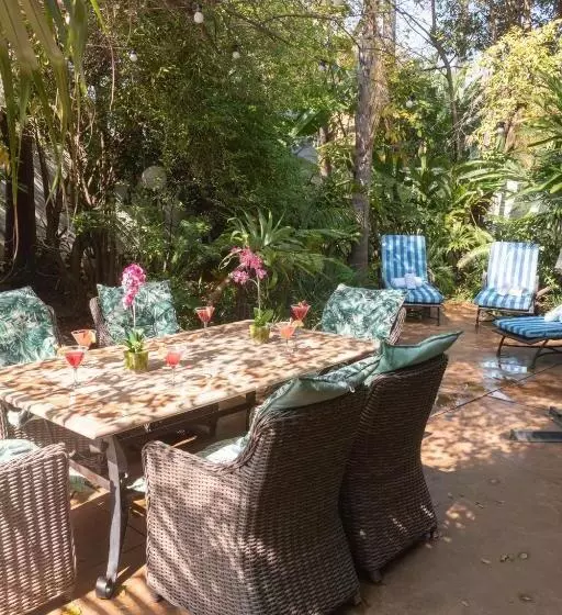 Hotel Aanmani Rose Guest House - Pretoria