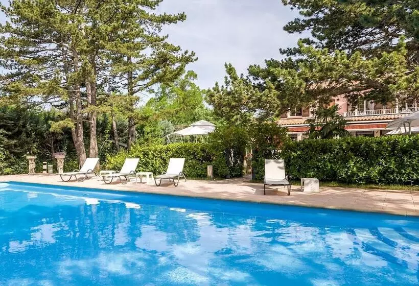 Hôtel Lou Pèbre D Aï - Auriol