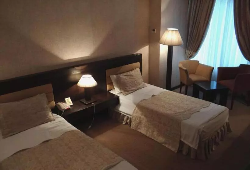 Hotel Le Grande Plaza - Taskent