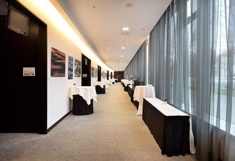 Hotel Eurostars Grand Central - München