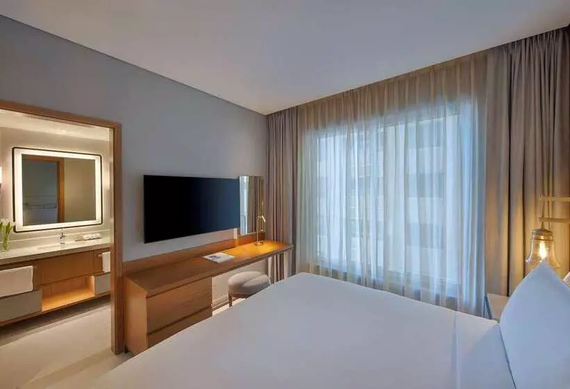Doubletree By Hilton Sharjah Waterfront Hotel & Residences - Sharjah