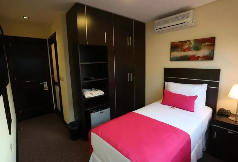 Hotel Puerto Mercado - Montevideo