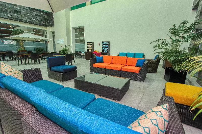 Hôtel Holiday Inn & Suites Plaza Mayor, An Ihg - León