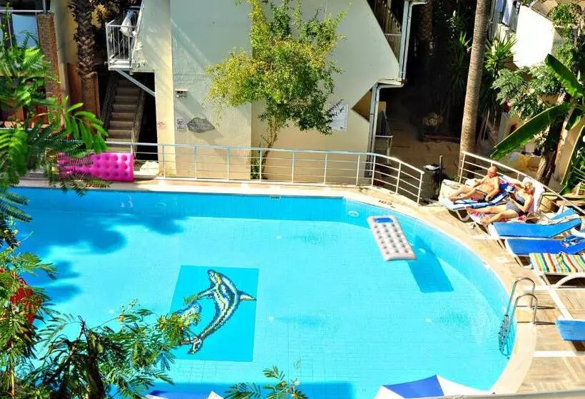 Hotel Tropic - Side