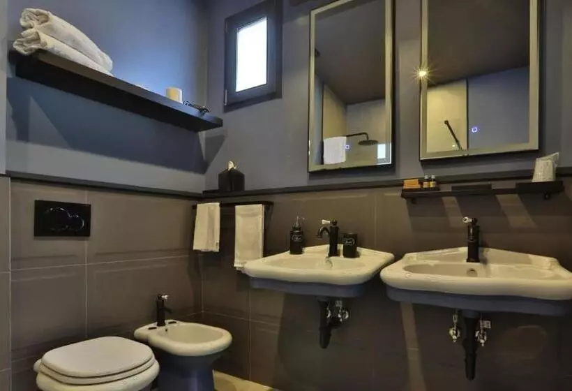 Pension  Forvm Bijouxs - Trieste