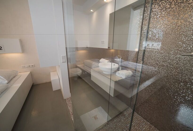 18arts Hotel   Living In A Gallery! - Cologne