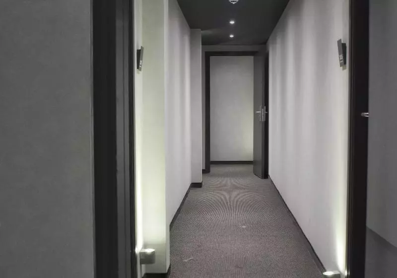 Hotel Be My Guest Athens - Athen