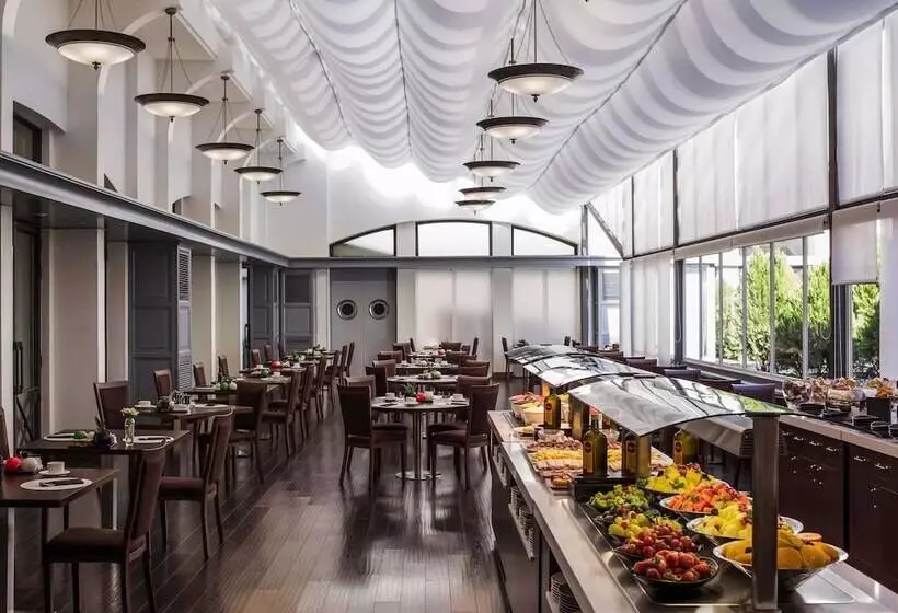 Hotel Pullman Madrid Airport & Feria - Madrid