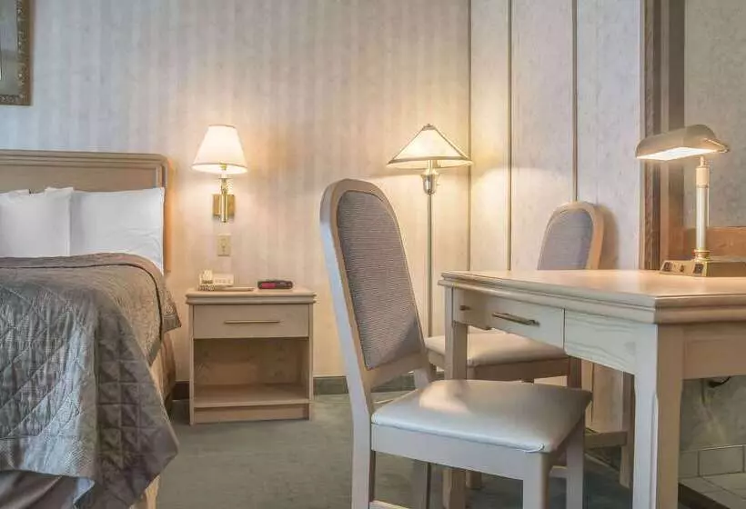 Hôtel Rodeway Inn Fallsview - Niagara Falls