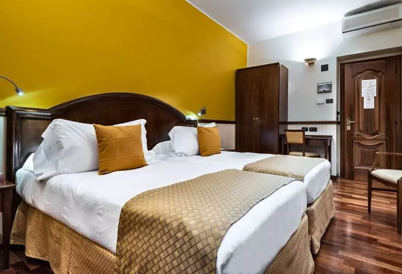 Worldhotel Casati 18 - ميلانو