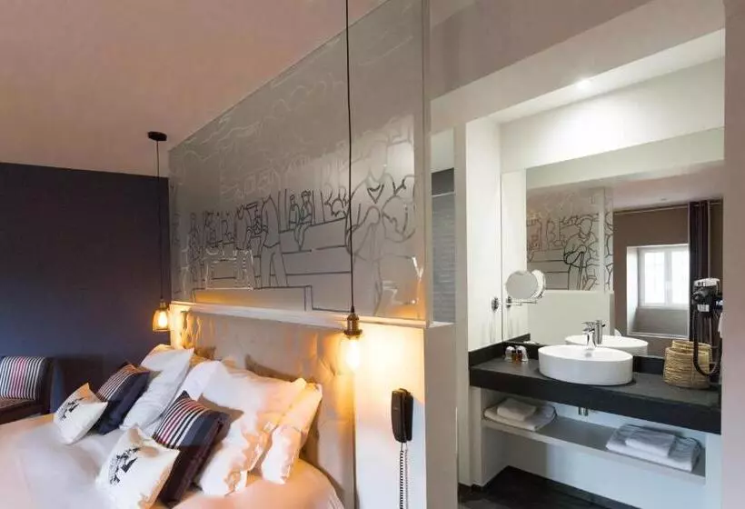 Hôtel Restaurant Du Fronton - Itxassou