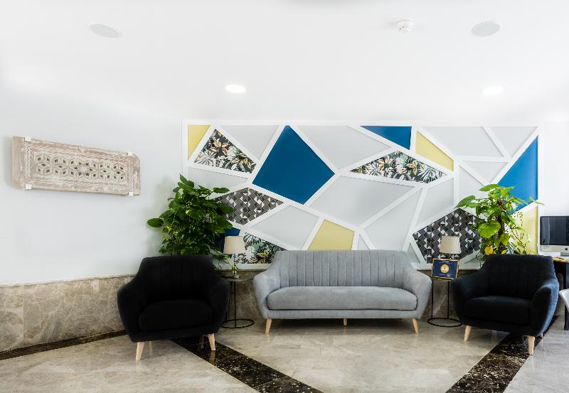 Toboso Apar  Turis - Nerja