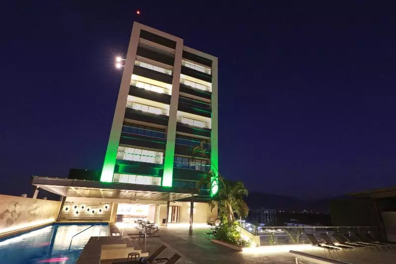 Hôtel Holiday Inn & Suites   Puerto Vallarta Marina & Golf, An Ihg - Puerto Vallarta