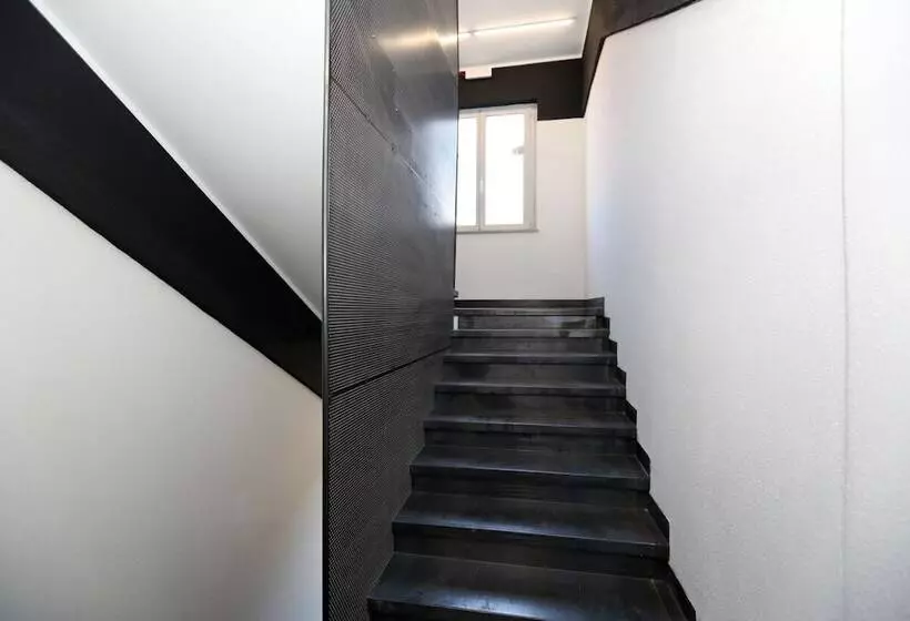 Herberge Hotello Trieste - Triest