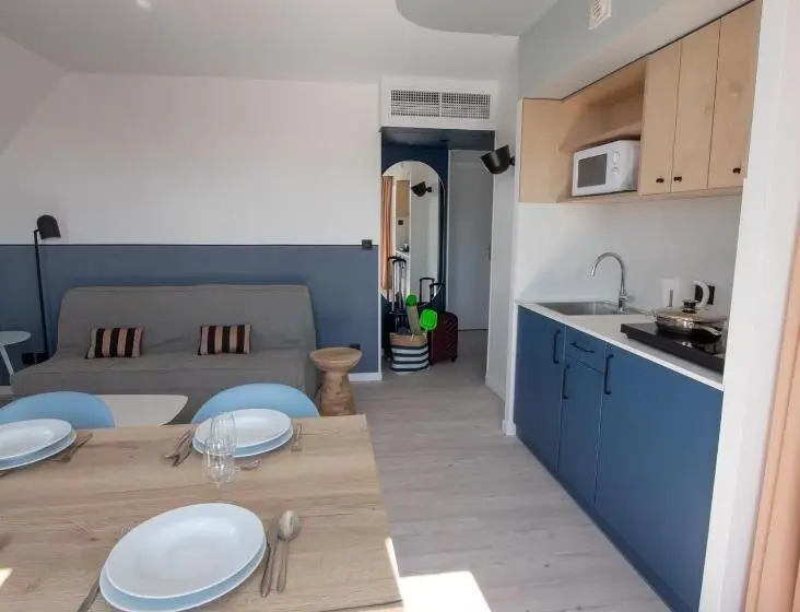 Hotel Ibis Styles Deauville Villers Plage - Blonville-sur-Mer