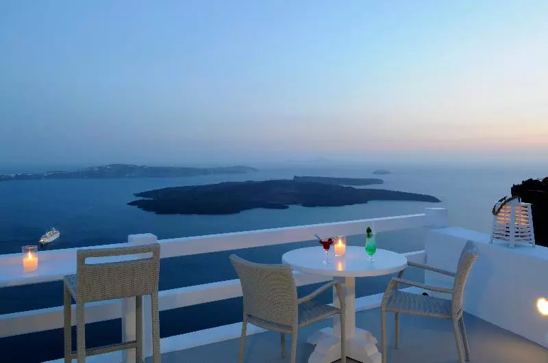 Hôtel Aqua Luxury Suites - Santorini