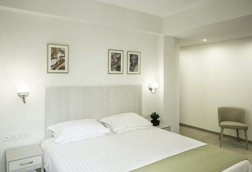 Roseum Boutique - Larnaca