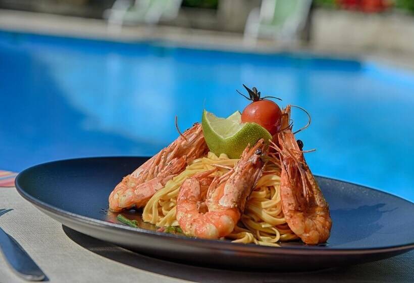 Hôtel Logis Le Relais De Sassenage - Isère