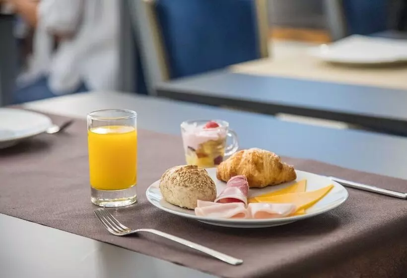 Hotel Casual Raízes Porto - Porto