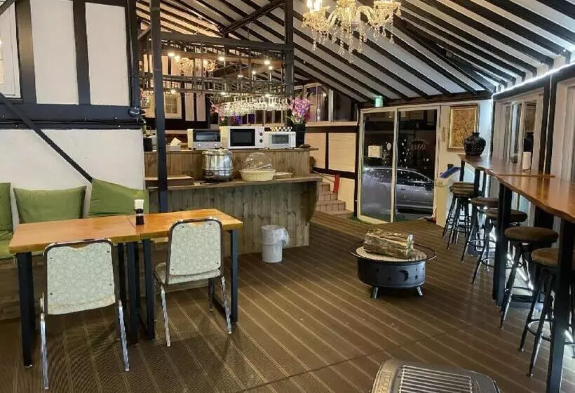 Hakuba Sun Valley Hotel Annex - Japan