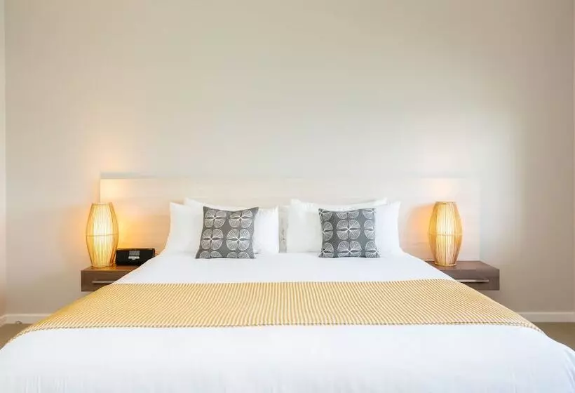 The Marina Hotel   Mindarie - Perth