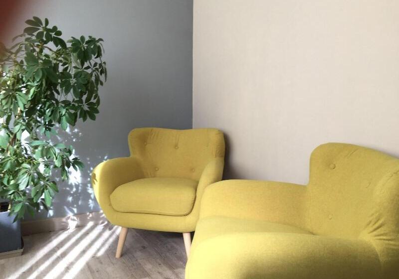 Hôtel Hôtel De L Avenue - Tarbes