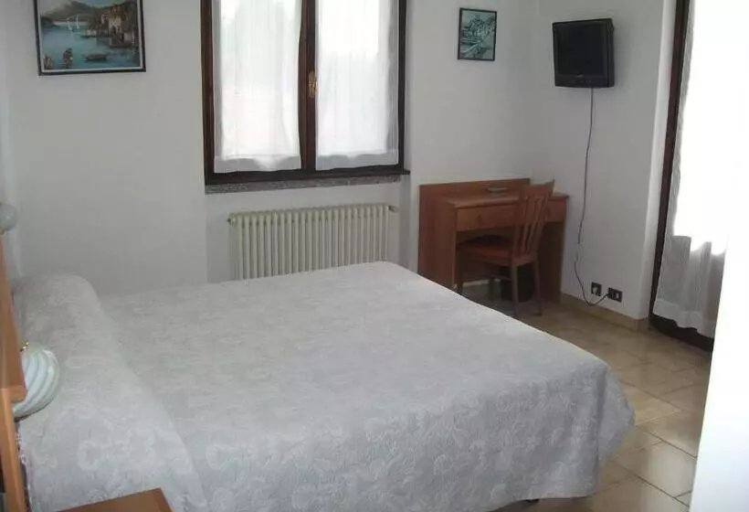 Hôtel Albergo Breglia - Santa Maria Rezzonico