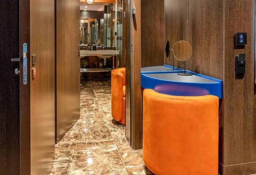 Cenica Porto Hotel, Curio Collection By Hilton - Ferragudo