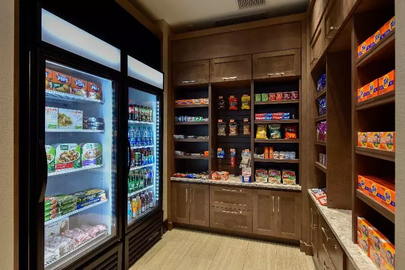 Hôtel Staybridge Suites Waterloo  St. Jacobs Area - Kitchener, ON, Canada