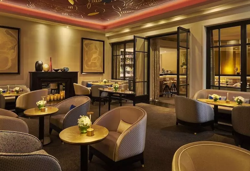 Hôtel Le Burgundy Paris - Paris