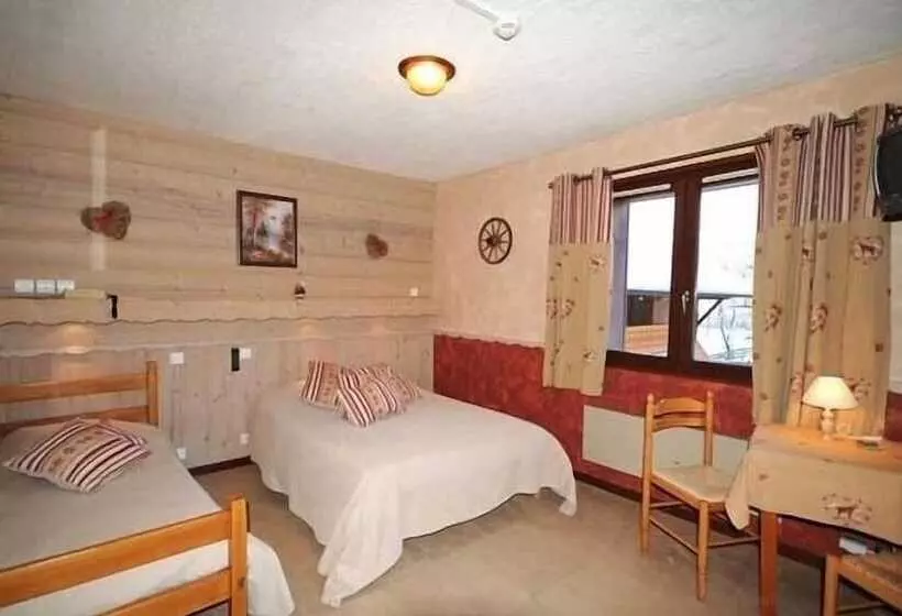 Hôtel La Boule De Neige - Samoëns