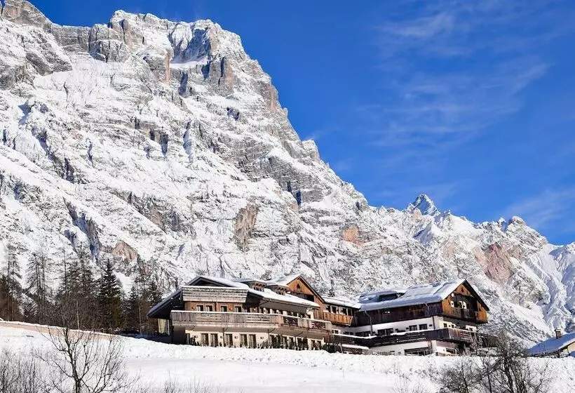 Rosapetra Spa Resort Small Luxury Hotels Of The World - Cortina d'Ampezzo