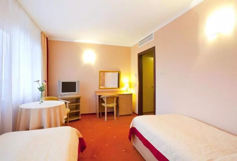Hotel Holiday Inn Express Lublin By Ihg - Lublin