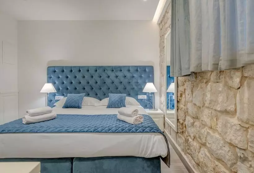 Pension Stonemasons Heritage - Split