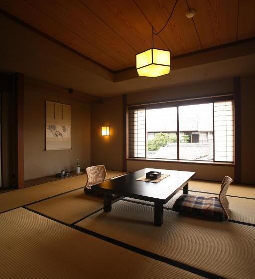 Yoyokaku Ryokan - Karatsu