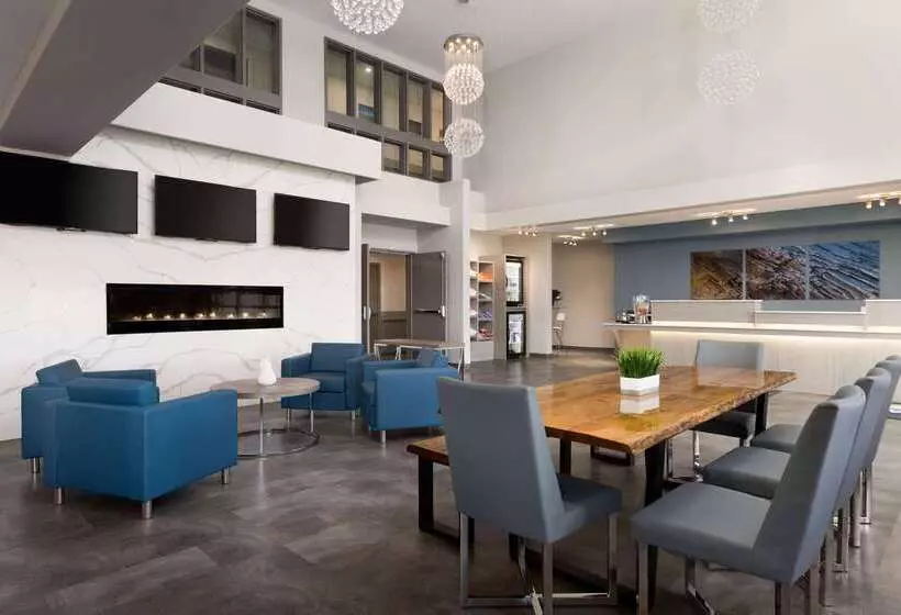 Hôtel Days Inn By Wyndham Calgary North Balzac - Calgary
