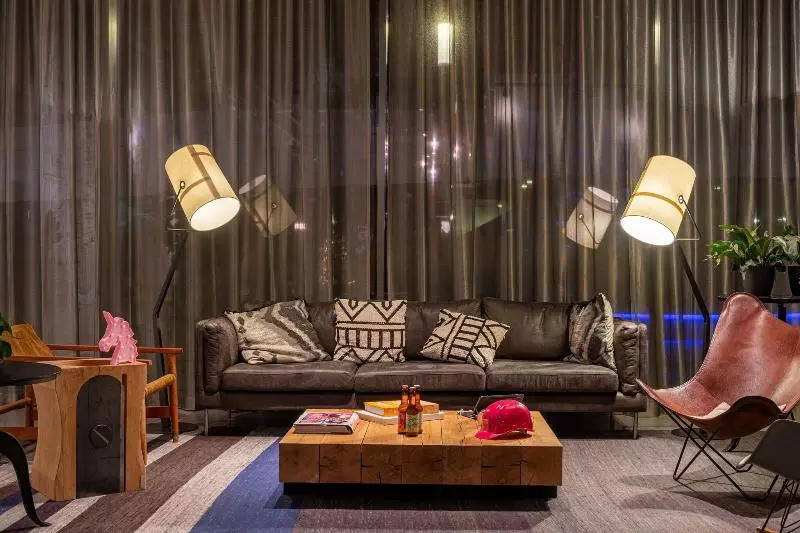 Hôtel Moxy Amsterdam Houthavens - Amsterdam