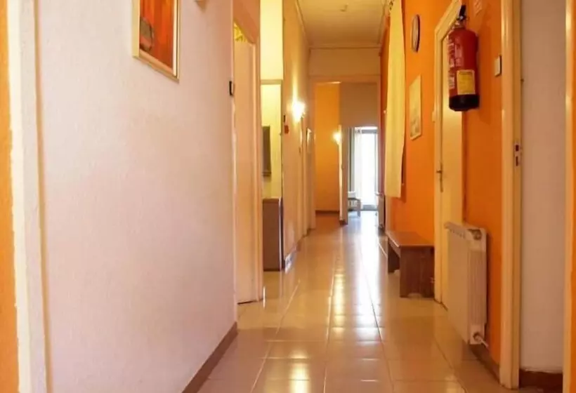 Hôtel Hostal Delfos - Barcelona