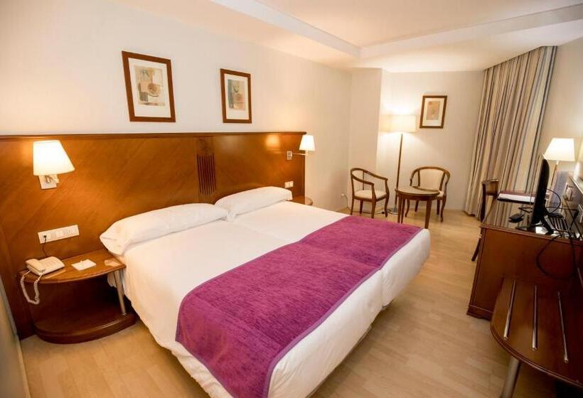 Hotel Hesperia Andorra - Andorra la Vella