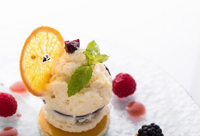 Hôtel Logis Grand Hôtel Des Bains - Salins-les-Bains