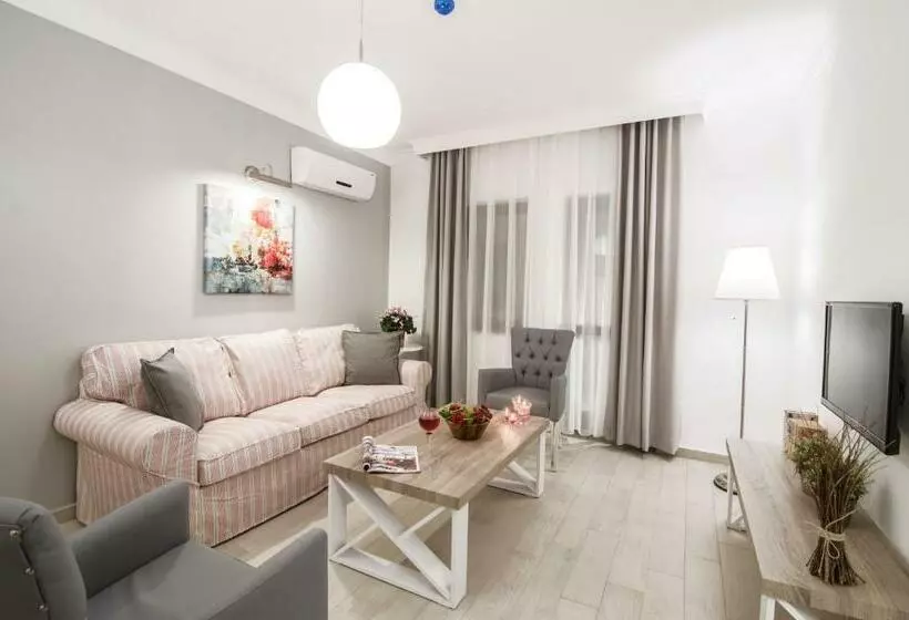 Rodina Suites - Kuşadası