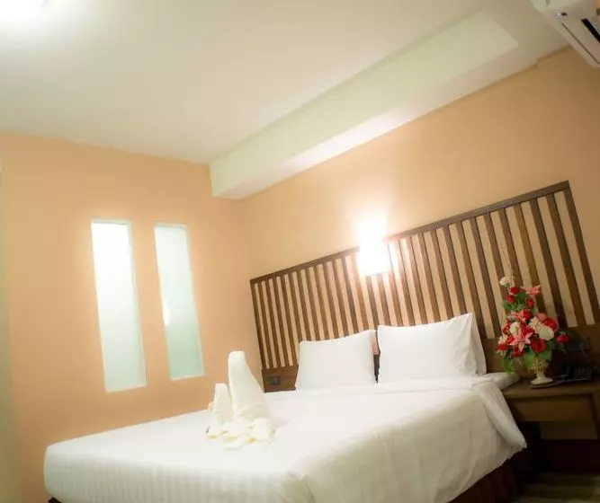 Hotel Capital O Ja Siam City - Pattaya